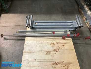 Repocast.com® | Lot of (4) sliding bar clamps & (1...