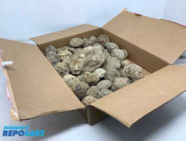 Repocast.com® | 25 pound box of whole geodes