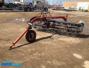 Repocast.com® | New Idea 4151 hay rake, 8’ path,...