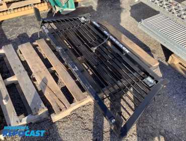 Repocast.com® | Auto rigid back rack with lights for...