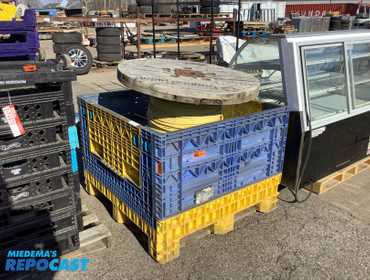 Repocast.com® | Lot of (1) Large Plastic Crate with...