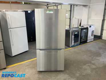 Repocast.com® | Insignia NS-RBM18SS0- Refrigerator...