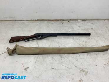 Repocast.com® | BB gun with case (works)