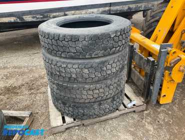 Repocast.com® | (4) Used Recap Low Profiled 24.5 Semi...
