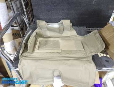 Repocast.com® | Lot of (4) military surplus low...