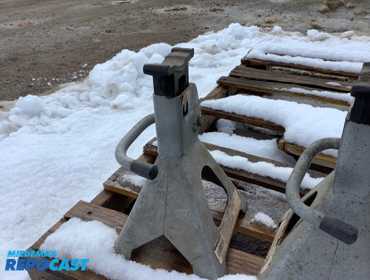 Repocast.com® | Lot of (4) metal rally No. 9331 jack...