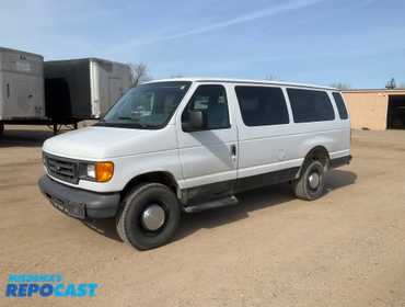 Repocast.com® | 2006 Ford E-350 Extended Passenger Van