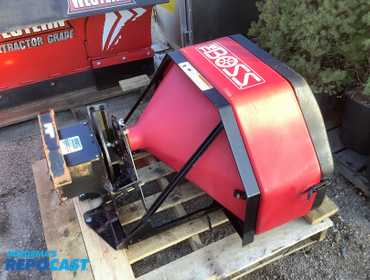 Repocast.com® | Boss Salt Spreader TG 03515. Tail gate...