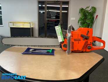 Repocast.com® | New Custom made Chainsaw 372XP