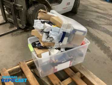 Repocast.com® | Misc auto parts 2 plastic bins