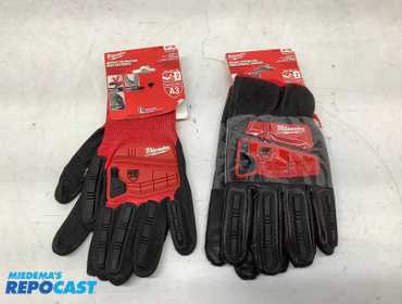 Repocast.com® | Lot of (1) Pair of Milwaukee 48-22...
