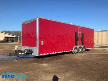 Repocast.com® | 2007 HAULMARK 32’ Tri-Axle Enclosed...