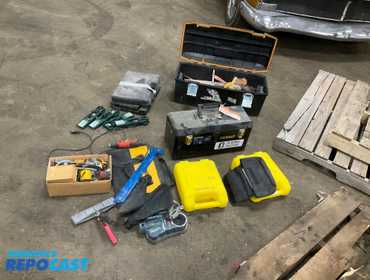 Repocast.com® | Lot of misc construction/building hand...