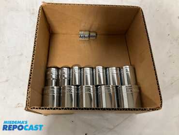 Repocast.com® | Lot of (13) new s-k tools socket set 1...