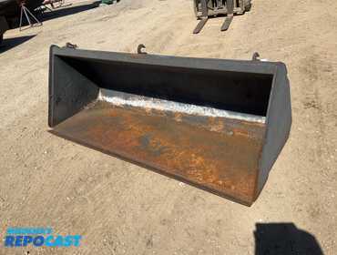 Repocast.com® | 85” Loader Bucket, cutting edge is...