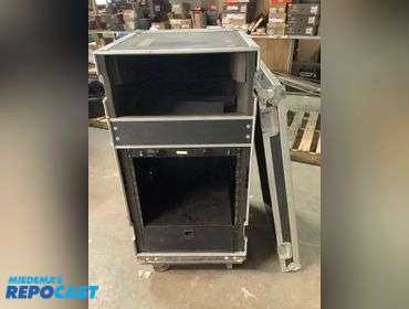 Repocast.com® | Road case on casters with monitor amp...