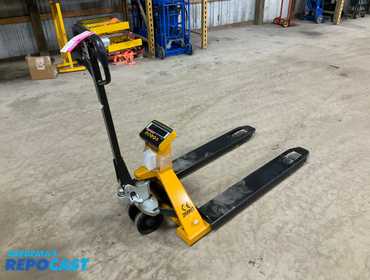 Repocast.com® | Pallet Jack scale model: T15E. 2,000lb...
