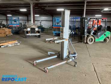 Repocast.com® | Genie SLC-24 manual material lift, 650...