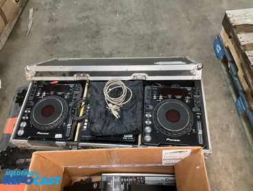 Repocast.com® | Lot of (1) 1- Rane 68 Serato DJ Box, 2...