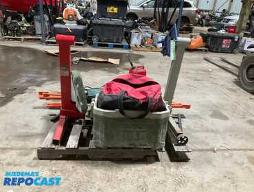 Repocast.com® | Pallet full of miscellaneous items...