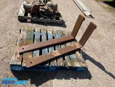 Repocast.com® | (2) Kenhar 45-1/2” Long Forks, 4-3/4”...