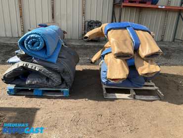 Repocast.com® | 2 SUMO SUITS AND 3 Mats