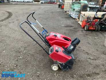 Repocast.com® | Lot of (2) Toro snowblowers. Model...