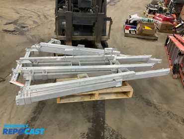 Repocast.com® | Lot of (4) Wall Walker aluminum...