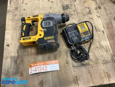 Repocast.com® | Dewalt XR DCH273 SDS Brushless Hammer...