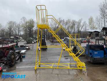 Repocast.com® | 11’ 9 Step Yellow Rolling Safety Ladder