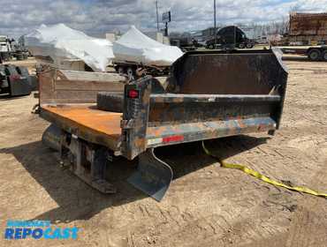Repocast.com® | 9’ Steel Dump Box, has scissor hoist...