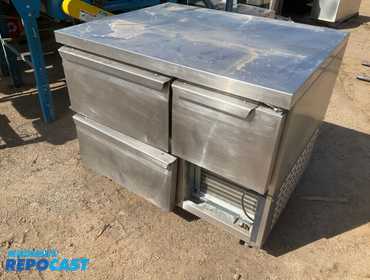 Repocast.com® | Continental 4ft cooler, 2 drawer/1 door