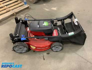 Repocast.com® | Toro 60V Brushless Mower with Bag...