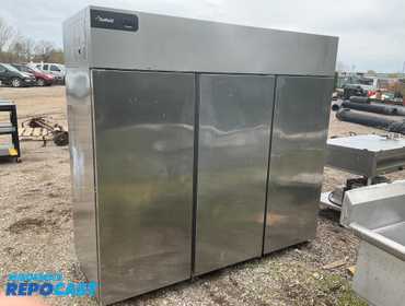 Repocast.com® | 1- Delfield Rolling Commercial Freezer...