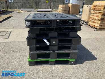Repocast.com® | Lot of (7) Black Plastic Pallets