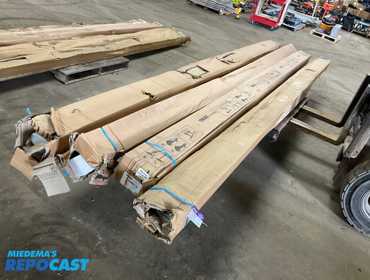 Repocast.com® | (4) Thule Omnistor Model 6300 12V RV...