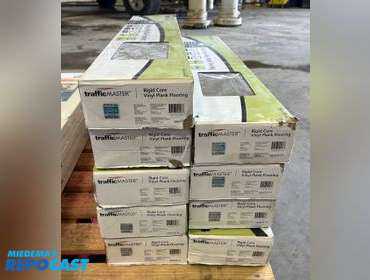 Repocast.com® | 1 Lot of 9 cases of TrafficMaster...