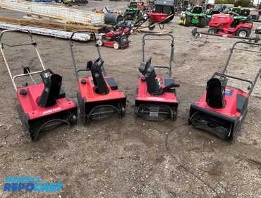 Repocast.com® | Lot of (4) Toro Snow Blowers - (2)...