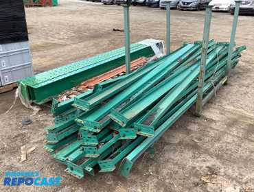 Repocast.com® | Lot of (4) Structural style Pallet...