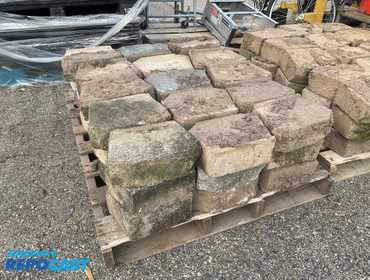 Repocast.com® | Lot of (45) stone bricks