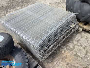 Repocast.com® | Skid of 45.25x49” wire mesh for pallet...