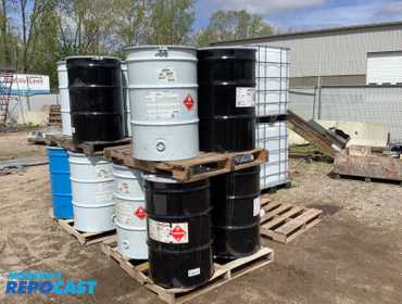 Repocast.com® | (7) 50 gallon paint barrels