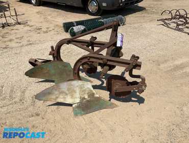 Repocast.com® | 3-Point 2-Bottom Plow with Coulters