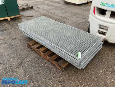 Repocast.com® | Skid lot of (10) galvanized grid...