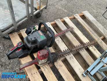 Repocast.com® | Lot of (2) Craftsman Brushwacker Gas...