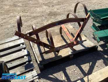 Repocast.com® | King Kutter farm tractor one row,...