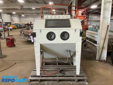 Repocast.com® | Atlas Equipment sand blasting cabinet...