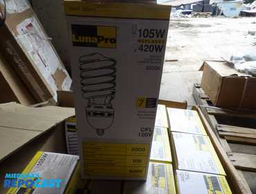 Repocast.com® | Lot of (16) Luma Pro light bulbs, 8...