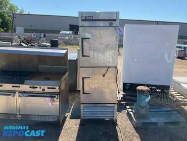 Repocast.com® | True T-23F-2 Commercial Freezer