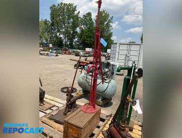 Repocast.com® | Red jacket water pump- Pat 1906, antique